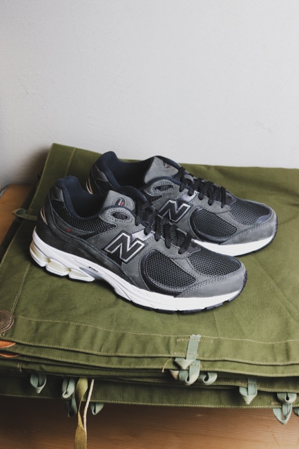 new balance [2002R]